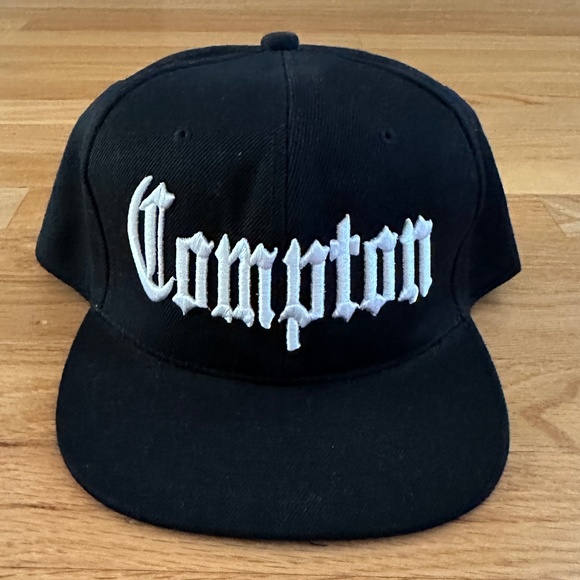None | Accessories | Compton Black Snapback Hat Cap | Poshmark